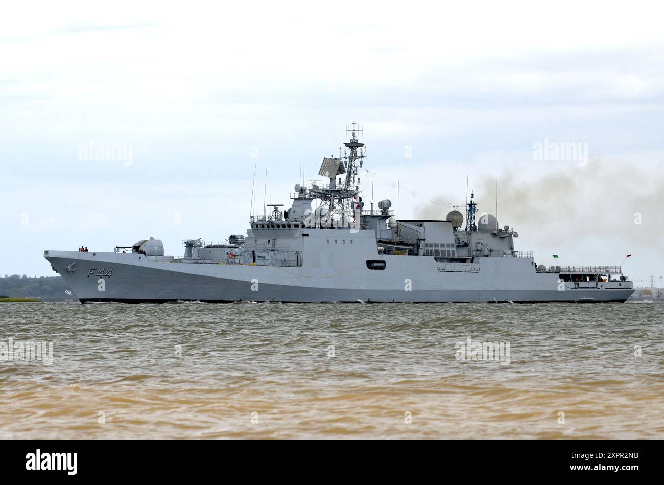 The Indian Navy’s INS Tabar cruising the River Thames today. The Talwar ...
