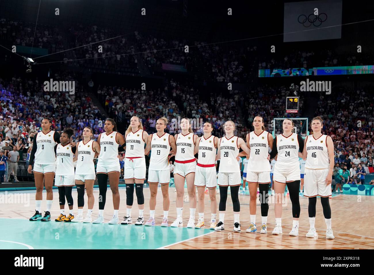 Paris olympics 2024 basketball hi-res stock photography and images - Alamy