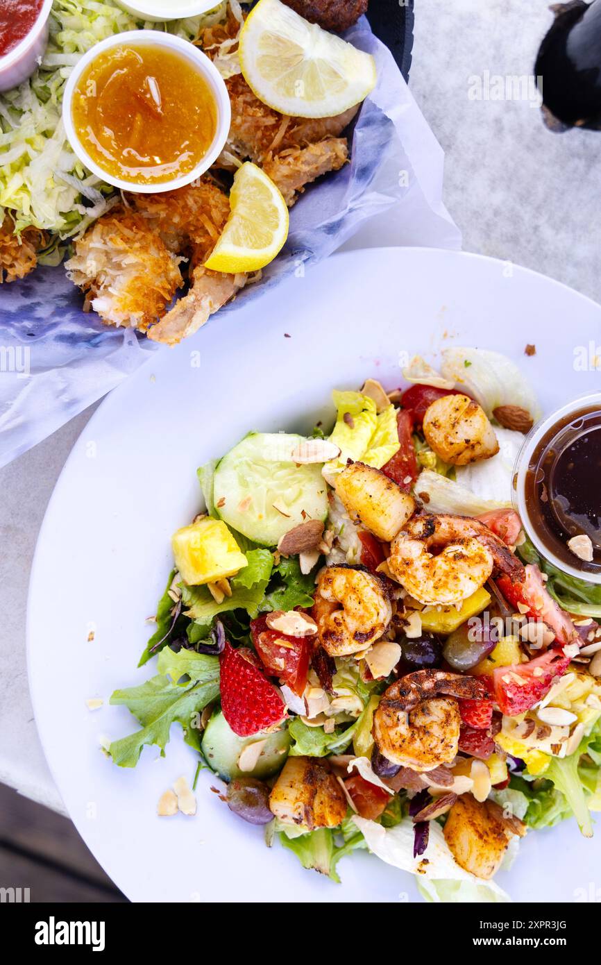 Hawaiian salad with shrimp, scallops and pineapple at Waldo's by the ...