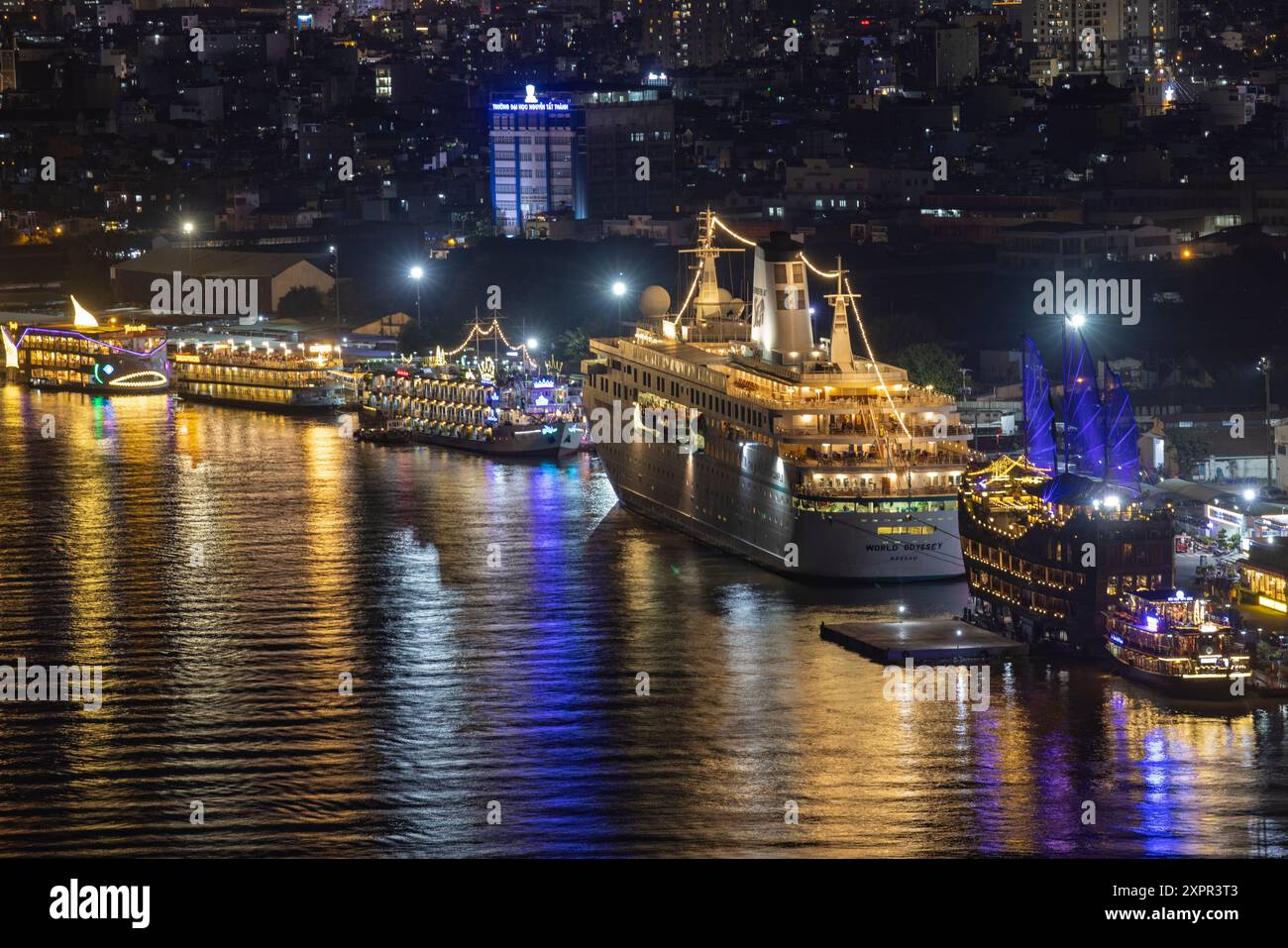 Cruise ship World Odyssey, which is used by the university association ...