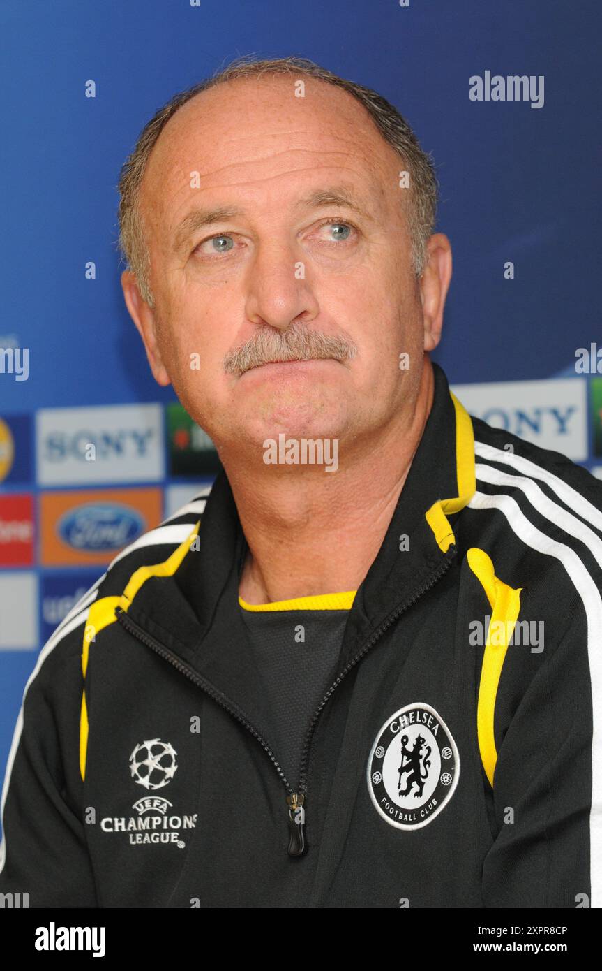 Chelsea coach luiz felipe scolari hi-res stock photography and images ...