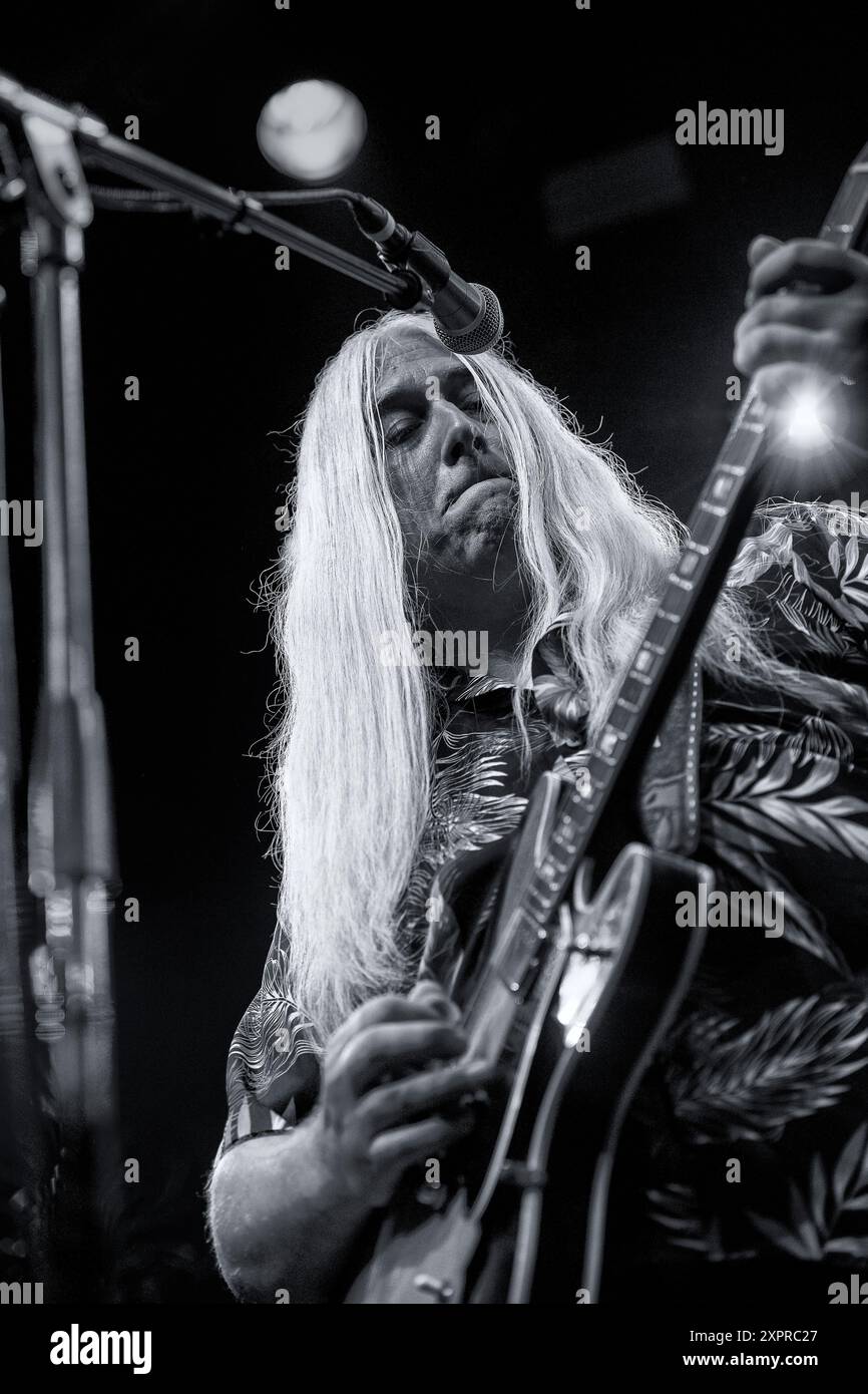 Shawn Lee, vocalist and guitarist with West Coast yacht rock duo Young ...