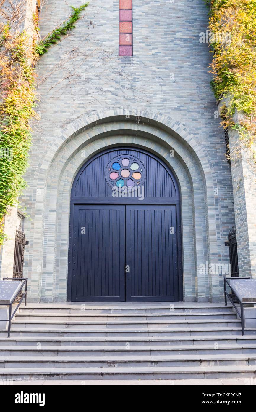 Entrance to the christian Gulou Church in Hangzhou, China Stock Photo ...