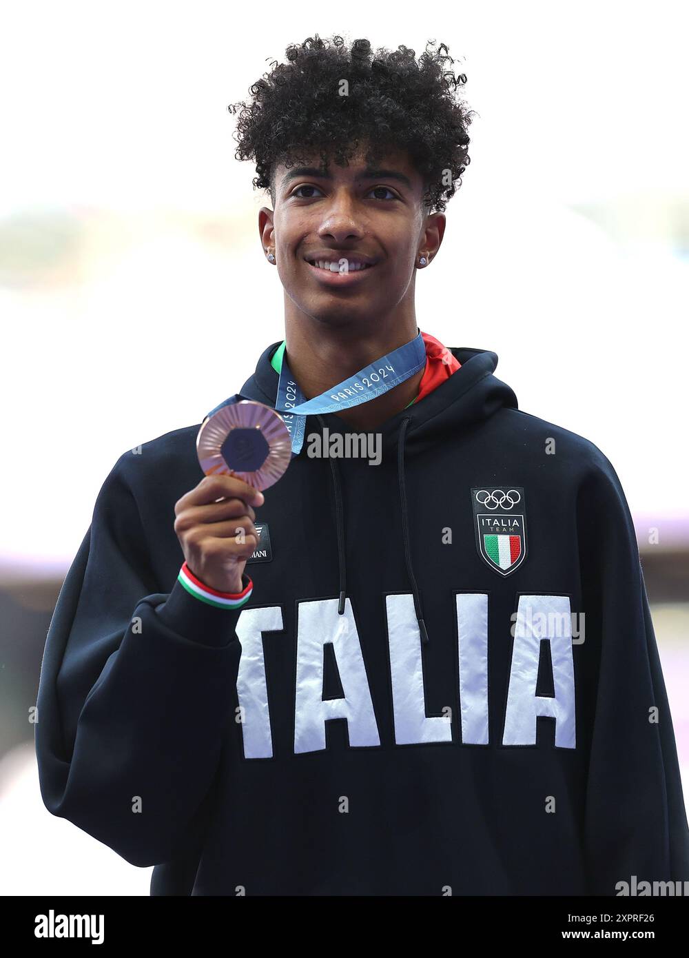 Paris, France. 7th Aug, 2024. Bronze medalist Mattia Furlani of Italy ...
