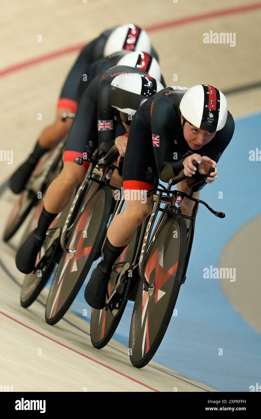 Britain's Elinor Barker, Josie Knight, Anna Morris and Jessica Roberts ...