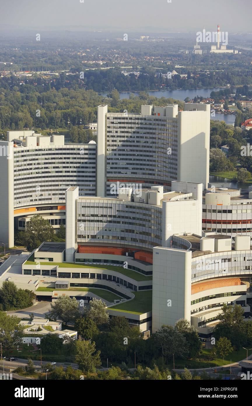 Un city vienna international centre vic hi-res stock photography and ...
