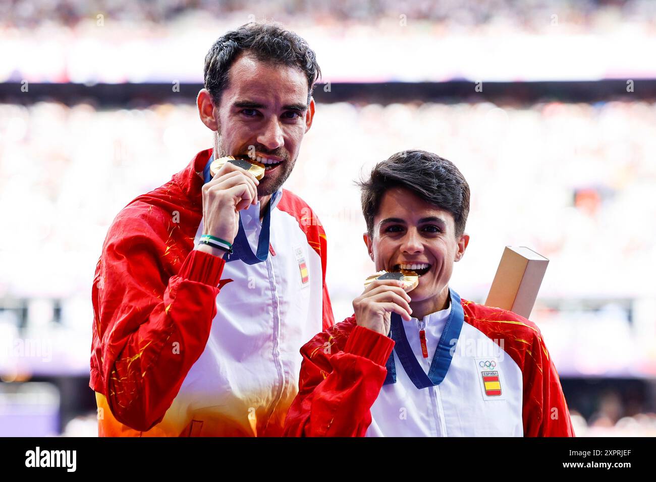 Gold medalists Maria Perez and Alvaro Martin of Spain pose after ...