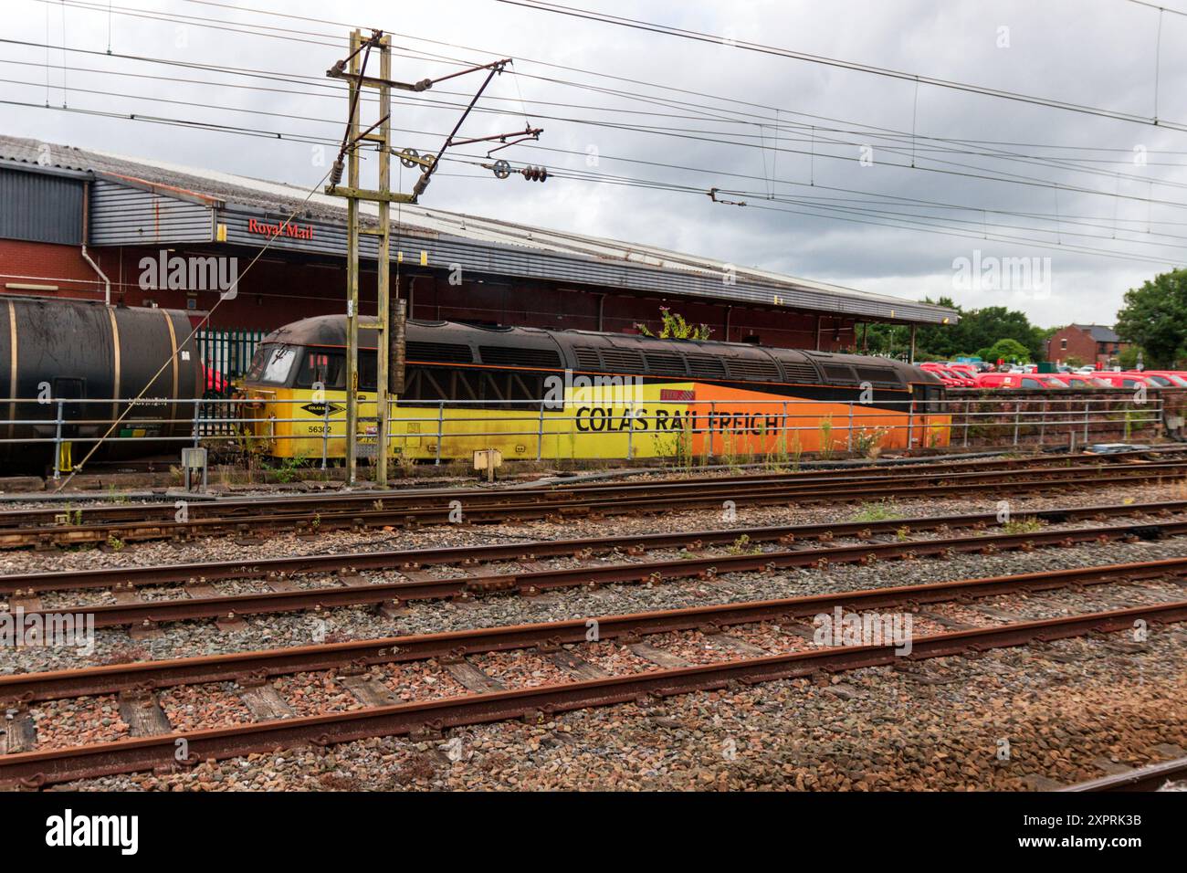 56302 descending Preston Docks Line, working the M43 0226 Haverton ...