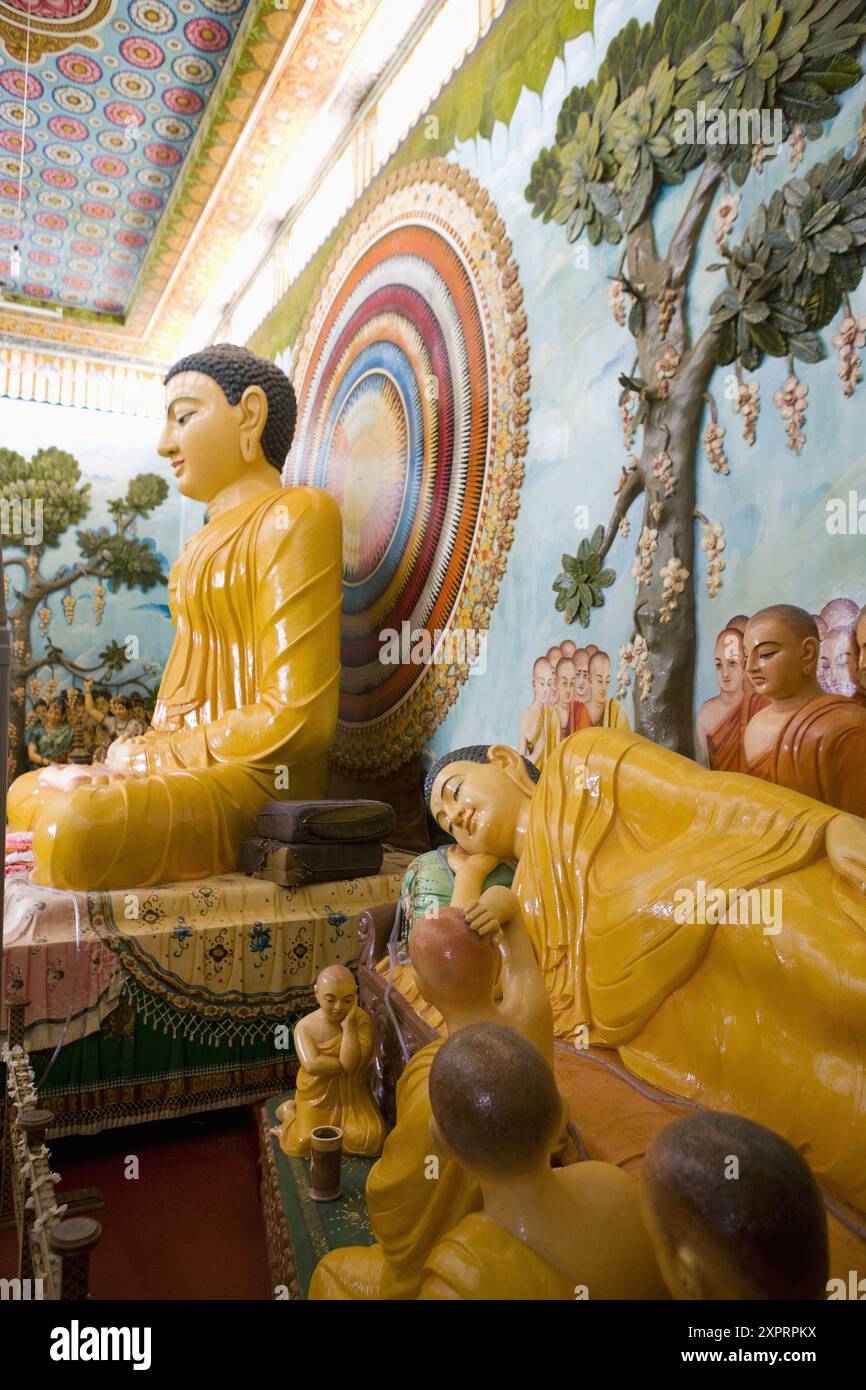 Gangarama Maha Vihara Temple, Hikkaduwa, Sri Lanka Stock Photo - Alamy