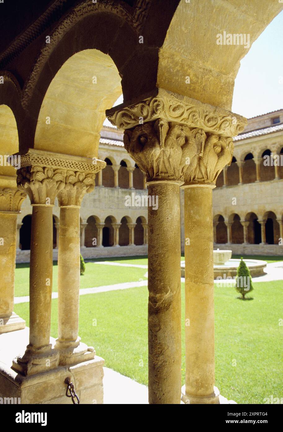 11th century capitals hi-res stock photography and images - Alamy