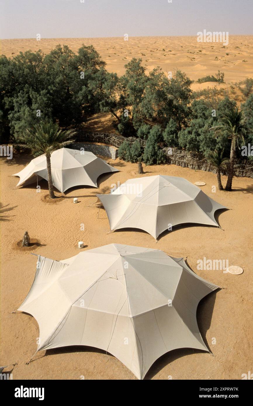 tents of Pansea Hotel & resort, Ksar Ghilane oasis on the edge of the ...