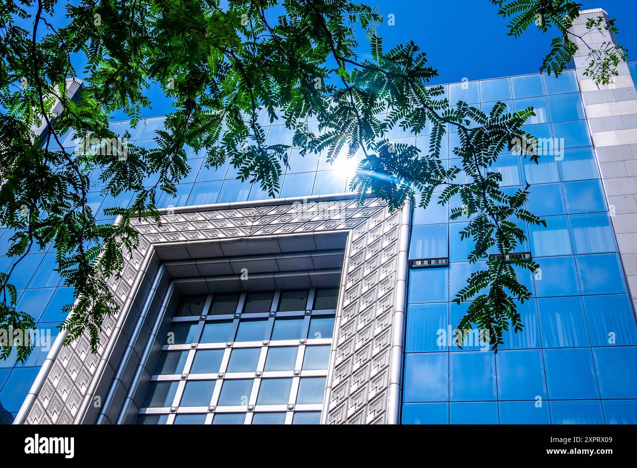 Brussels modern government buildings hi-res stock photography and ...