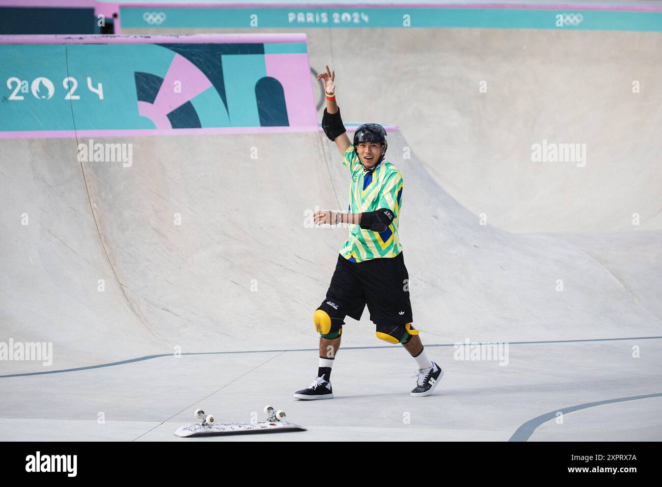 PARIS, IF - 07.08.2024: MEN'S SKATE PARK - Skateboarding - Paris 2024 ...