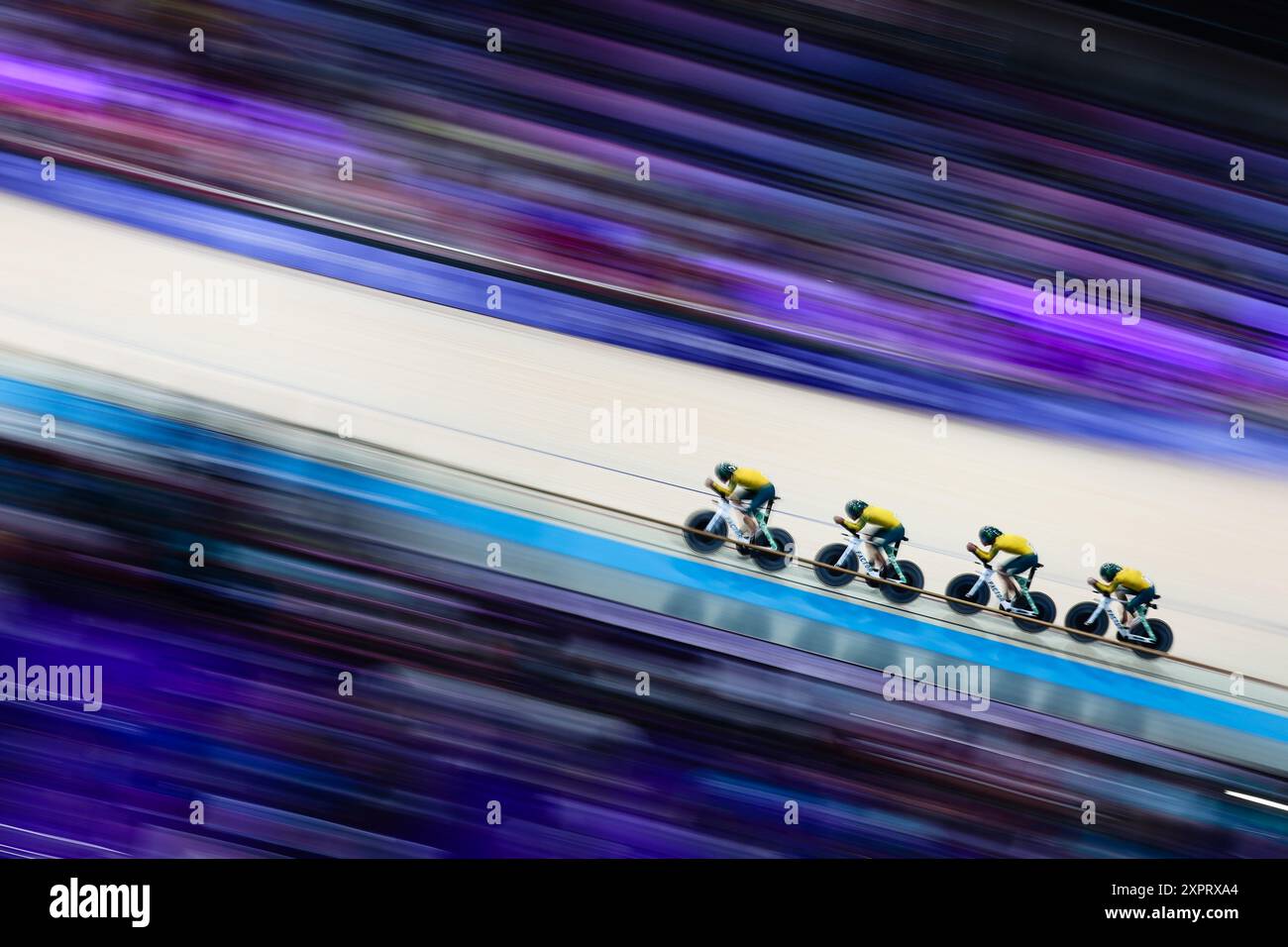 PARIS, FRANCE. 7th Aug, 2024. Gold medalists Oliver Bleddyn, Sam ...
