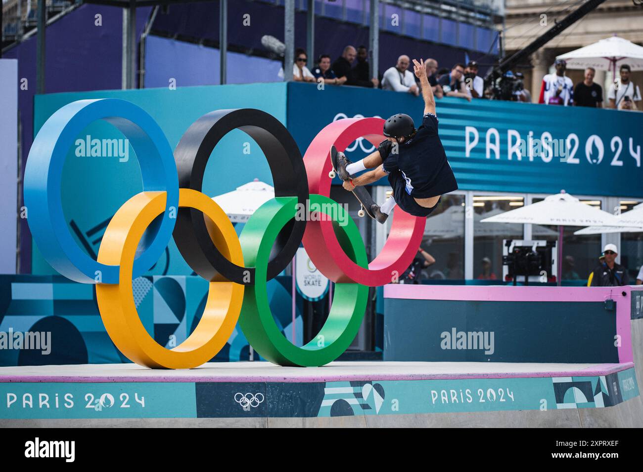 PARIS, IF - 07.08.2024: MEN'S SKATE PARK - Skateboarding - Paris 2024 ...