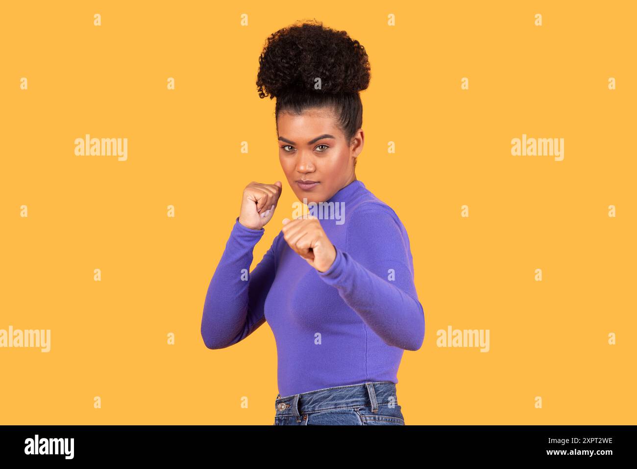 Power stance woman standing hi-res stock photography and images - Alamy