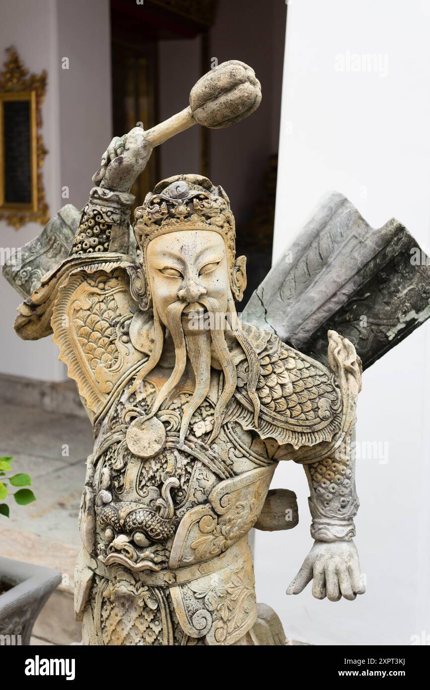 Chinese guardian figure at Wat Po (Bangkok/Thailand Stock Photo - Alamy