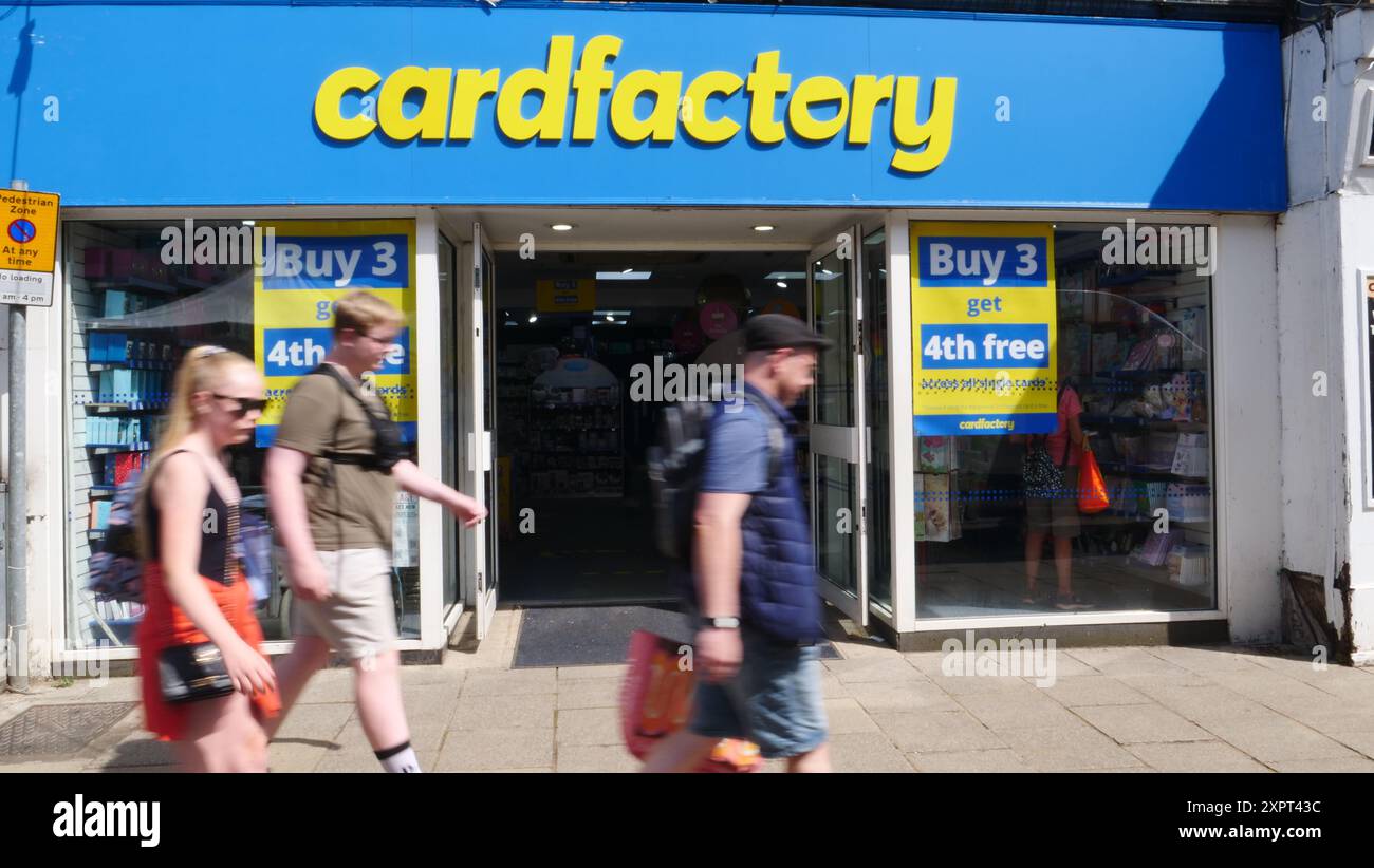 Card factory shop balloons hi-res stock photography and images - Alamy