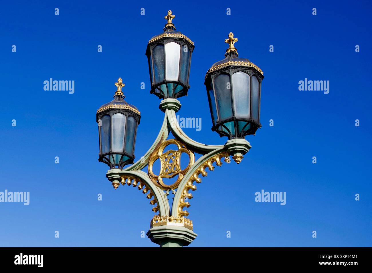 Lantern, Westminster Bridge, Lambeth, London, England Stock Photo - Alamy