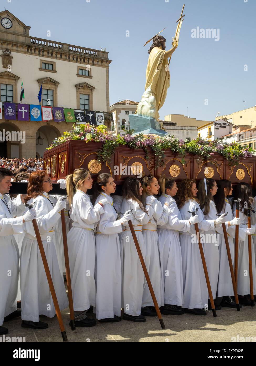 Brotherhood carrying the Jesus float in Plaza Mayor during the ...