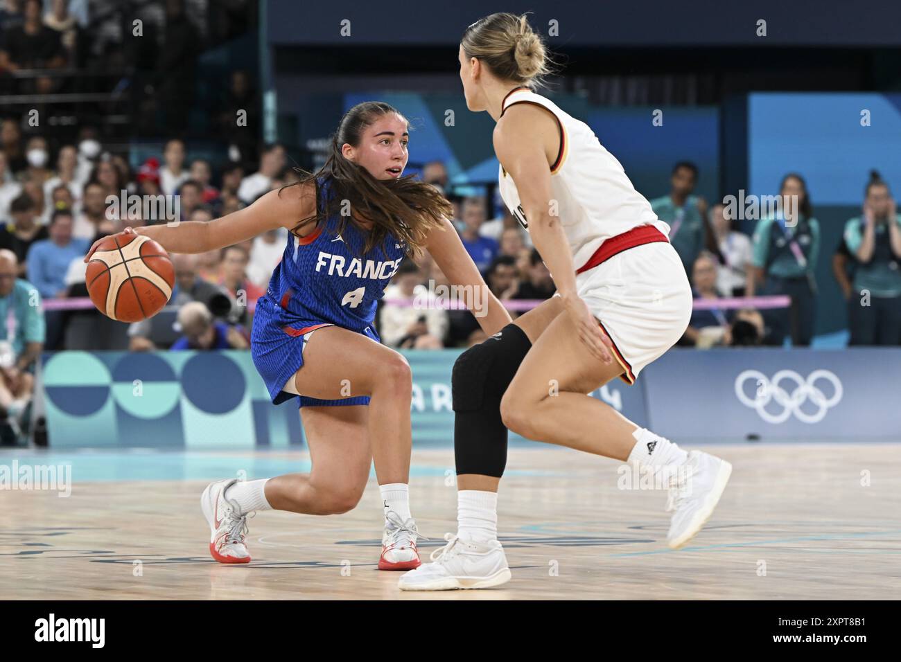 Paris, France. 07th Aug, 2024. Marine Fauthoux (France) vs Alexandra ...