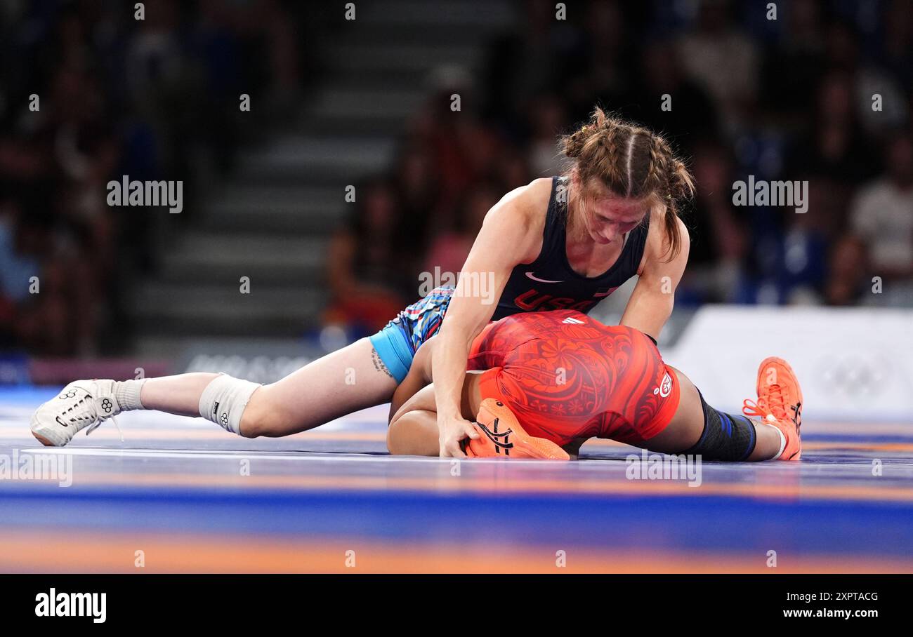 Cuba's Yusneylys Guzmán and USA's Sarah Hildebrandt during the Women's ...