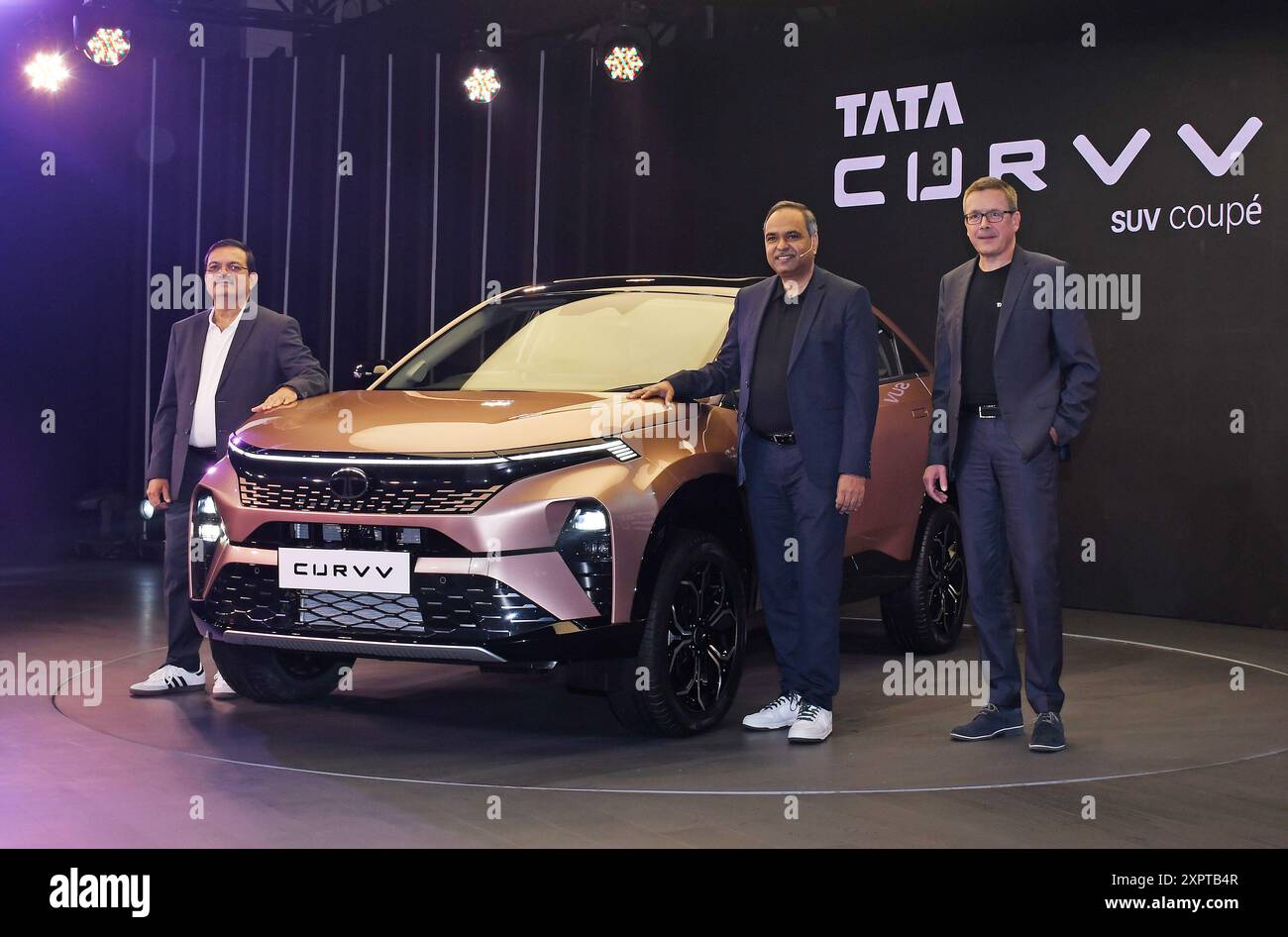 L-R Mohan Savarkar, Chief Product Officer and Vice President, Tata ...