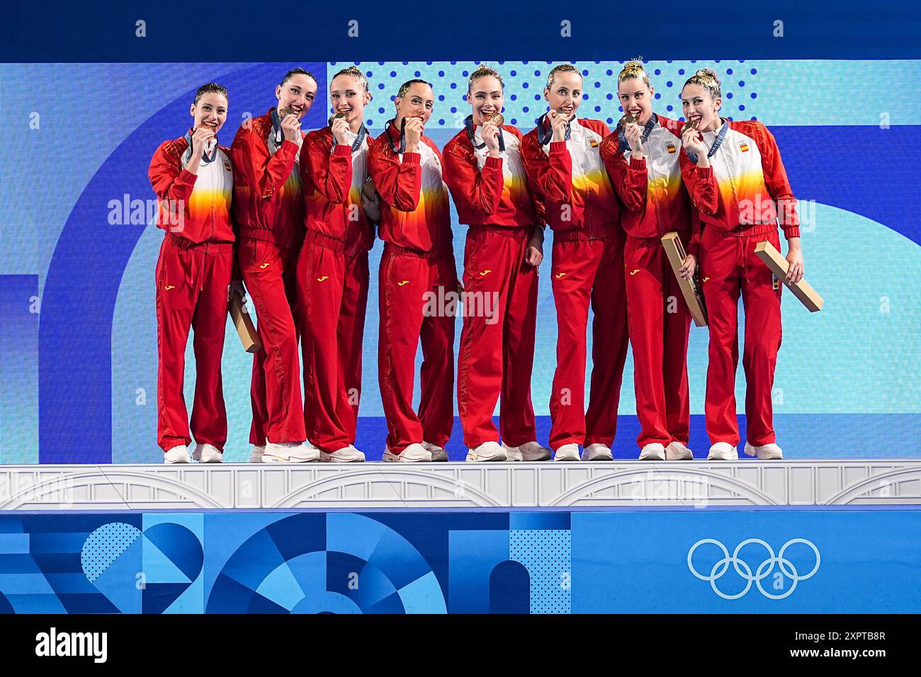 Bronze Medalists of Spain pose during Team Acrobatic Routine of the ...
