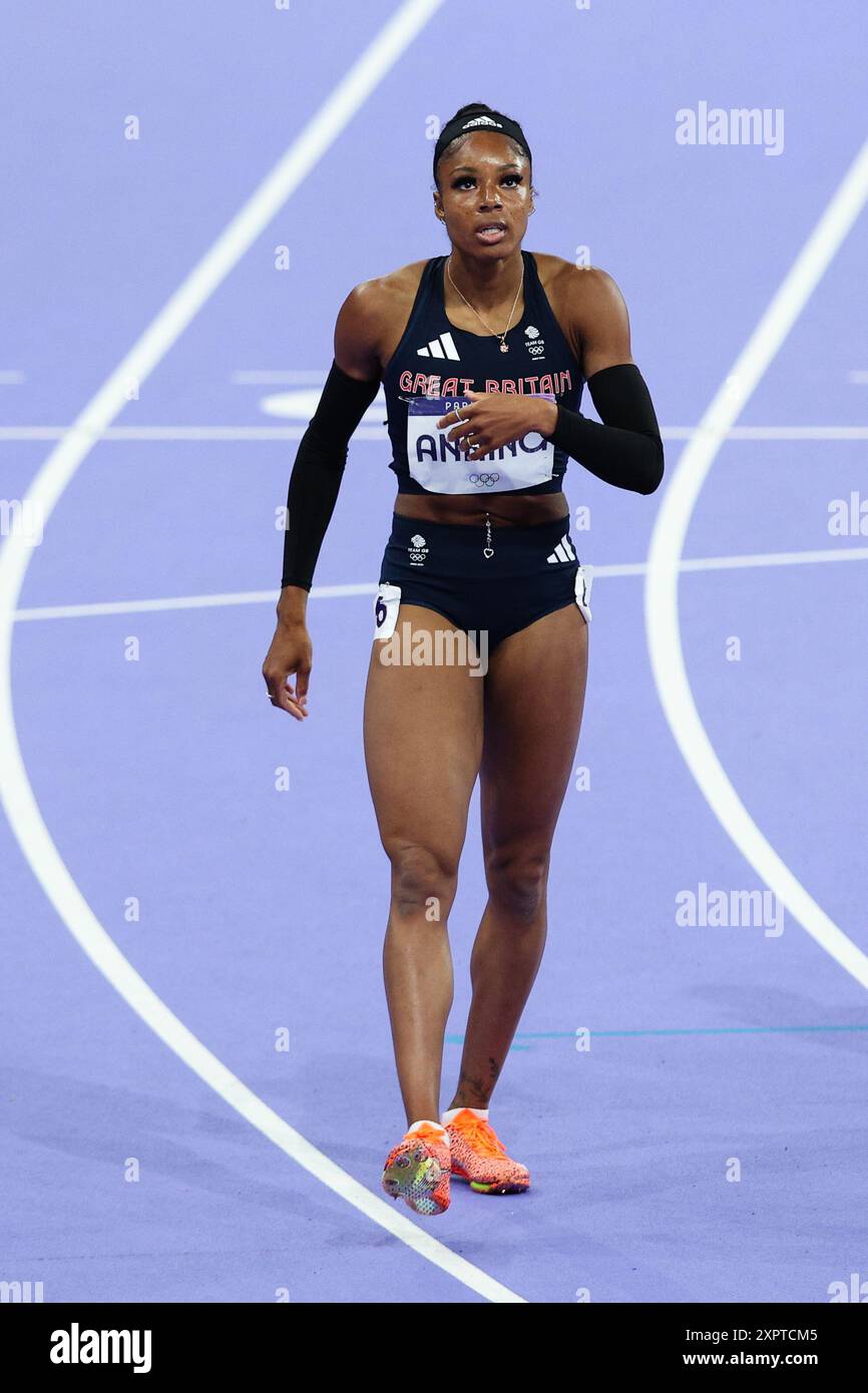 PARIS, FRANCE. 7th Aug, 2024. Amber Anning of Team Great Britain reacts ...