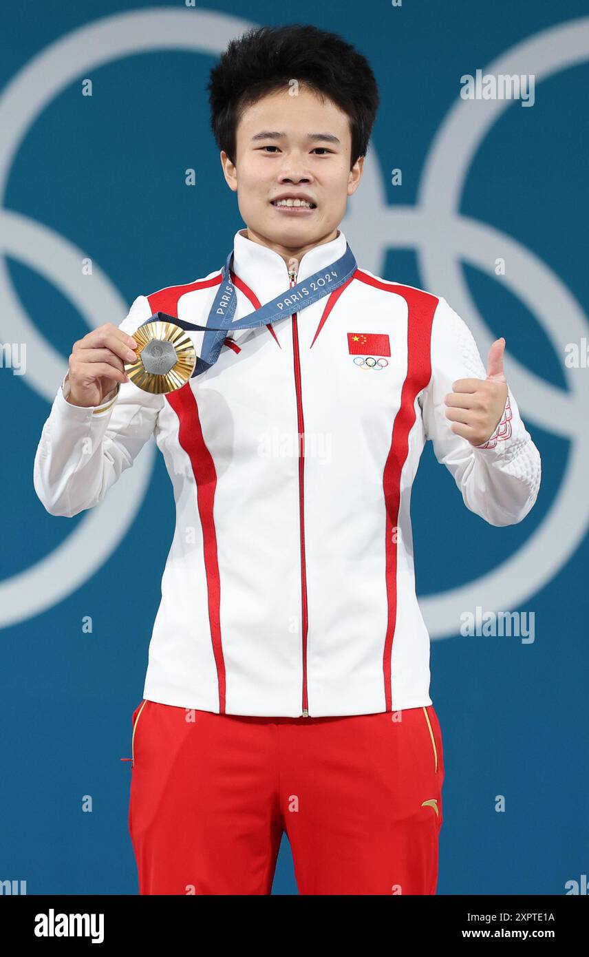 Paris, France. 7th Aug, 2024. Gold medalist Hou Zhihui of China shows her medal during the ...