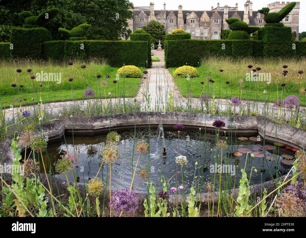 Grimsthorpe castle hi-res stock photography and images - Alamy