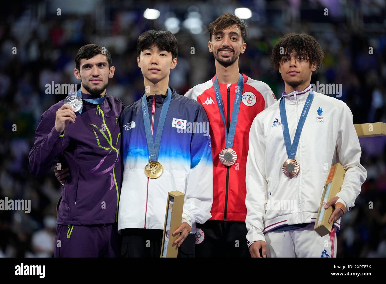Korea's Taejoon Park, second left, winner of the gold medal in a men's ...