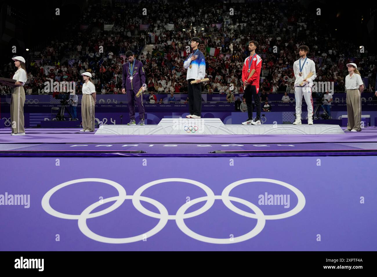 Korea's Taejoon Park, second left, winner of the gold medal in a men's ...