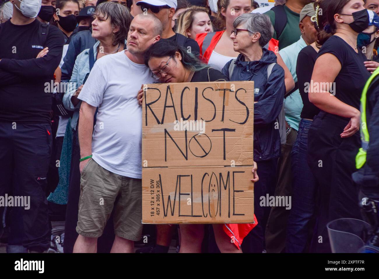London, UK. 7th August 2024. Crowds gather for a rally against the far ...