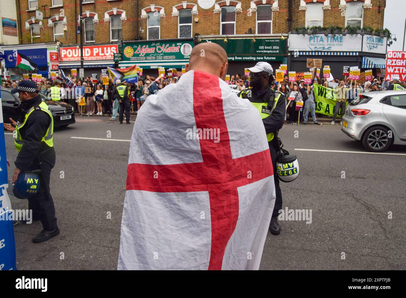 Riots uk hi-res stock photography and images - Alamy