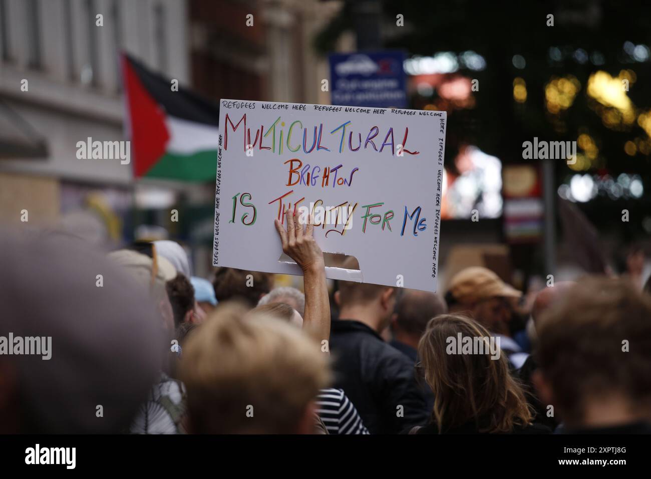 07 August 2024, Brighton, UK Anti Racist Solidarity Swamps Far Right ...