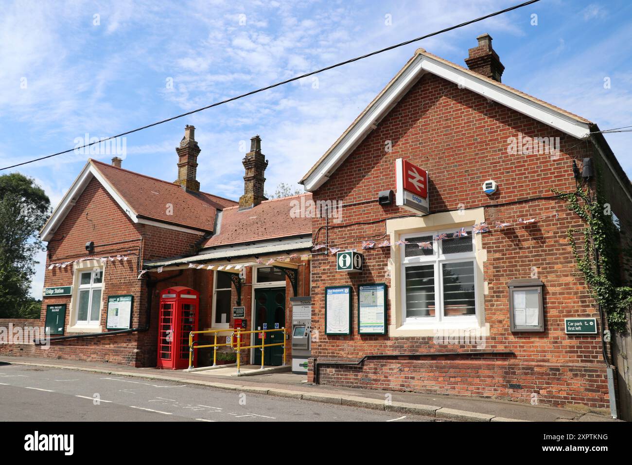 ERIDGE RAILWAY STATION IN EAST SUSSEX IN AUGUST 2024 Stock Photo - Alamy