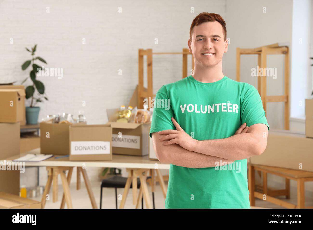 Homeless center young people hi-res stock photography and images - Alamy