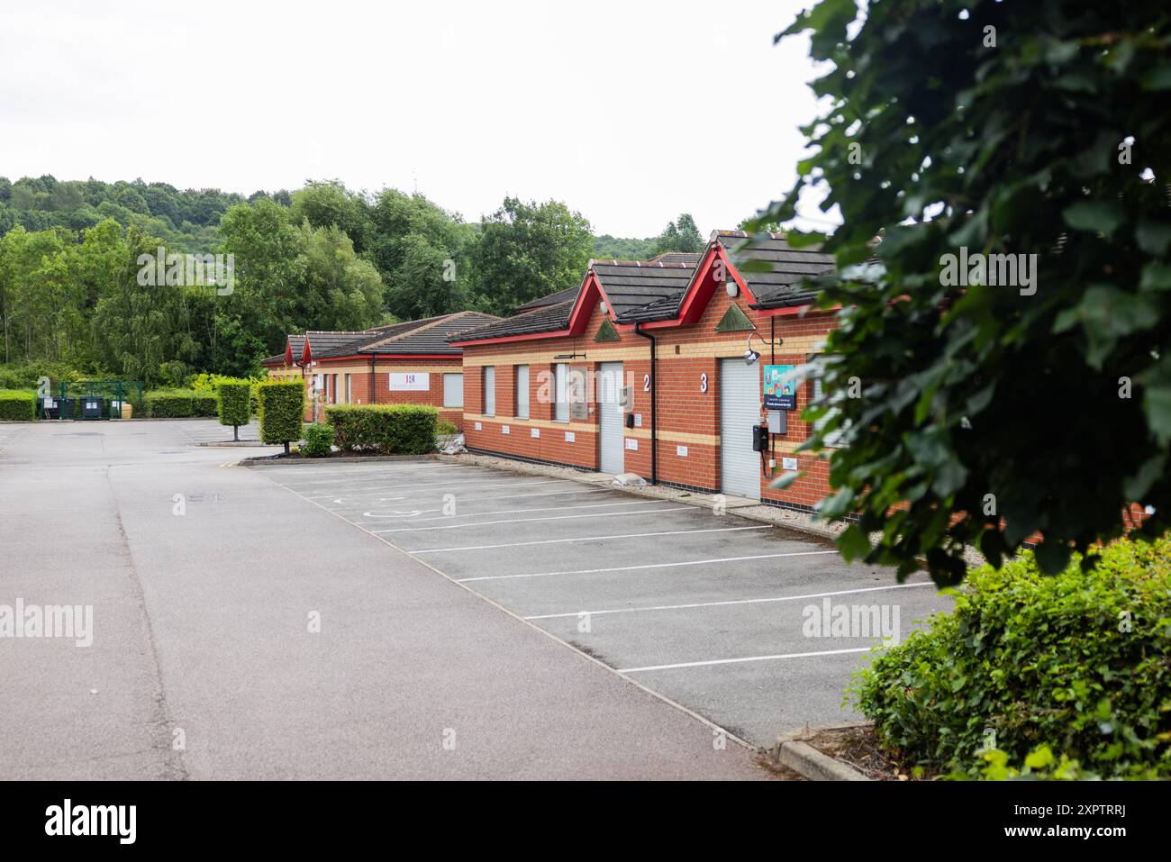 Far right attack police hi-res stock photography and images - Alamy
