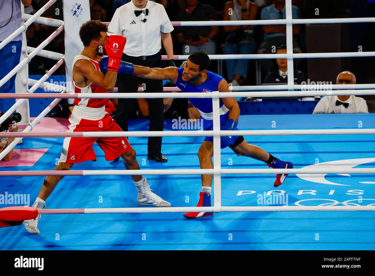 Paris, France. 07th Aug, 2024. OUMIHA Sofiane of France vs ALVAREZ ...