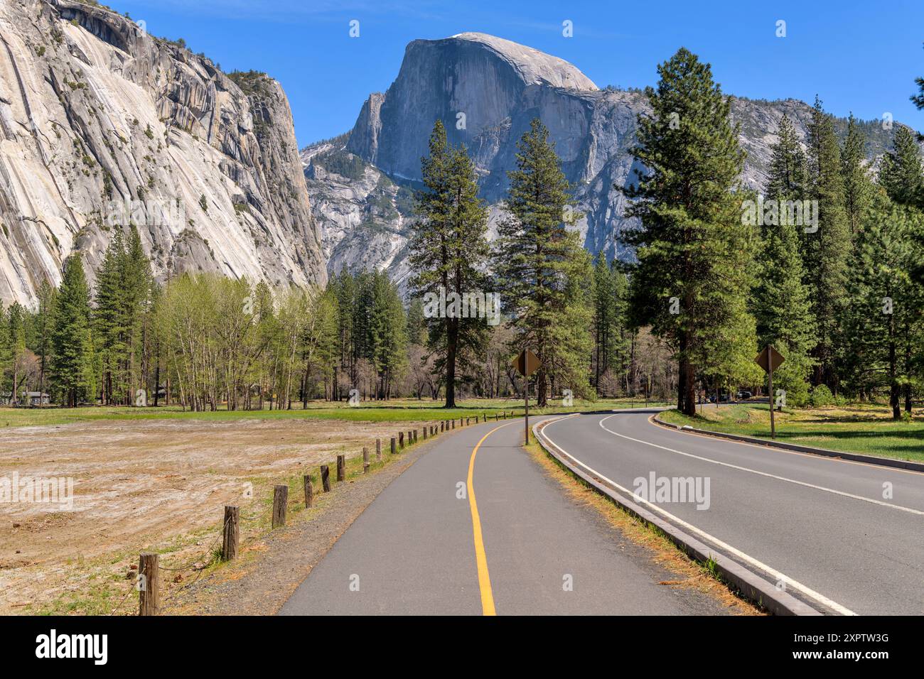 Yosemite valley loop road hi-res stock photography and images - Alamy