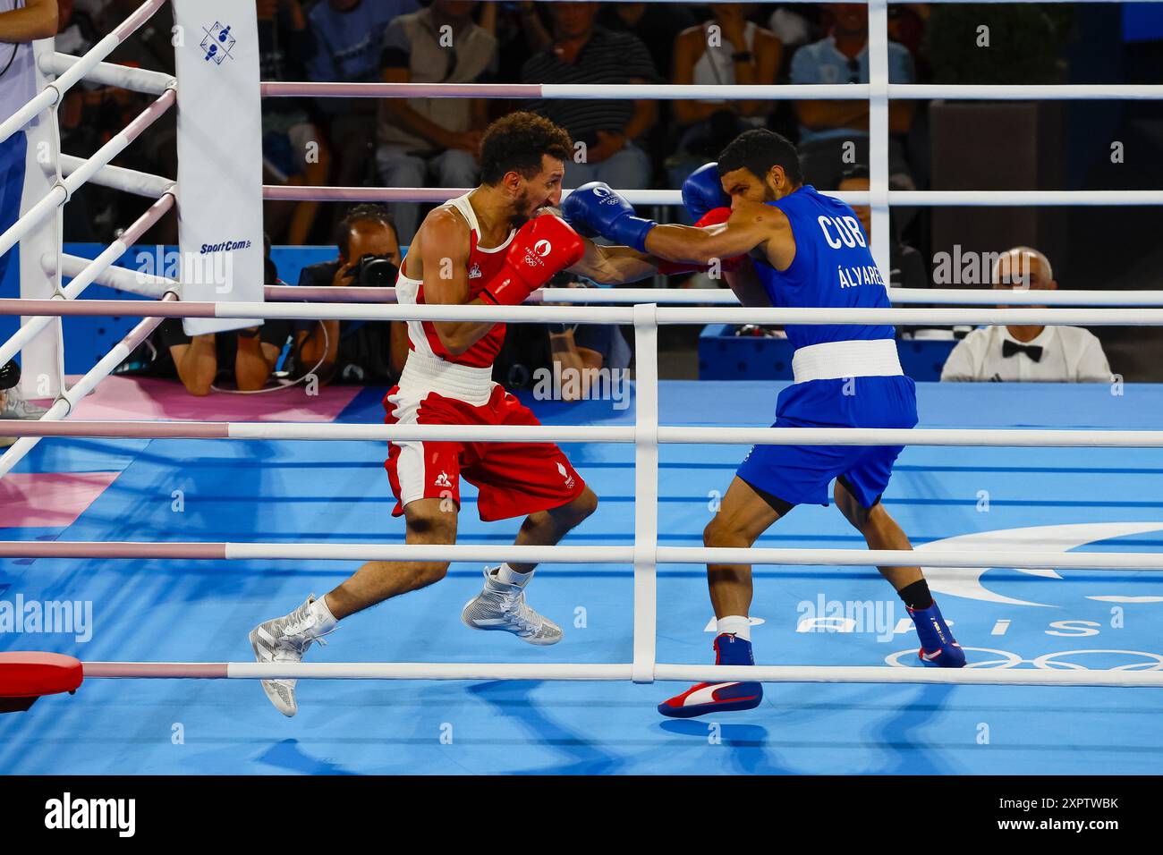 OUMIHA Sofiane of France vs ALVAREZ BORGES Erislandy of Cuba Boxing ...