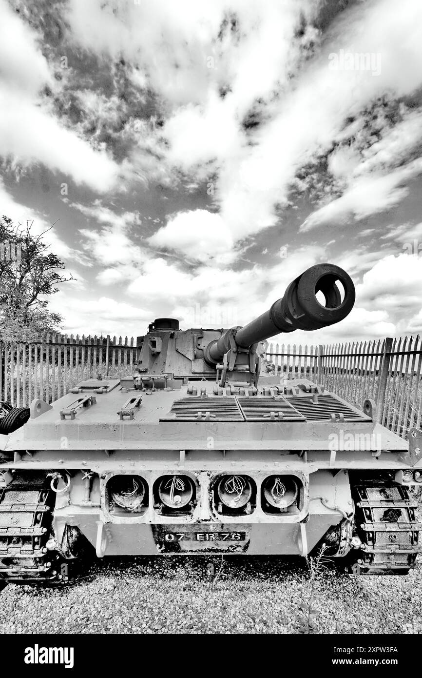 British army artillery abbot hi-res stock photography and images - Alamy