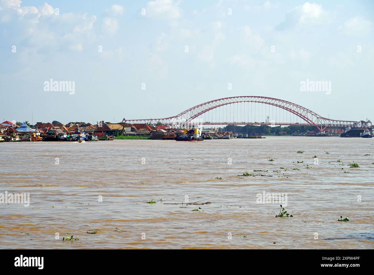 Jembatan Ampera Bridge, Musi River, Palembang, South Sumatera ...