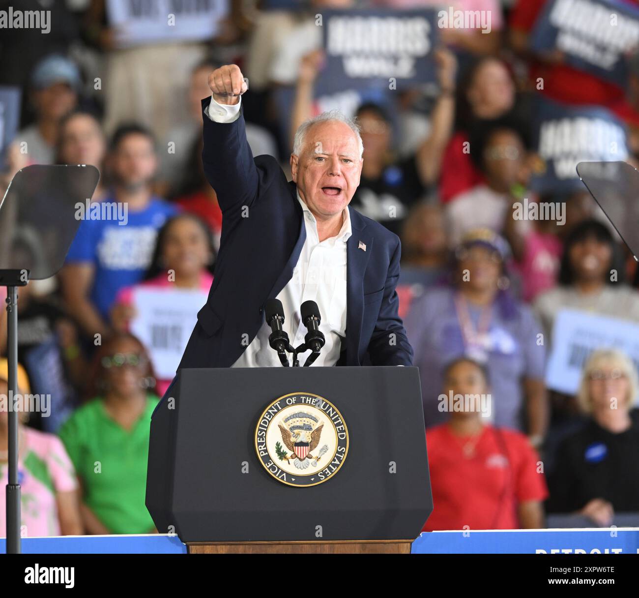 August 7, 2024, Detroit, Michigan, U.S: Minnesota Governor TIM WALZ ...