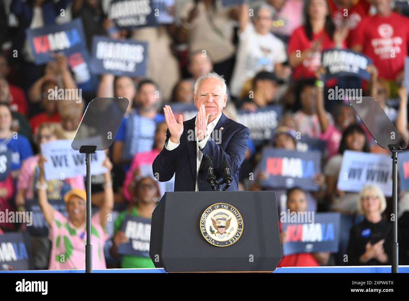 August 7, 2024, Detroit, Michigan, U.S: Minnesota Governor TIM WALZ ...