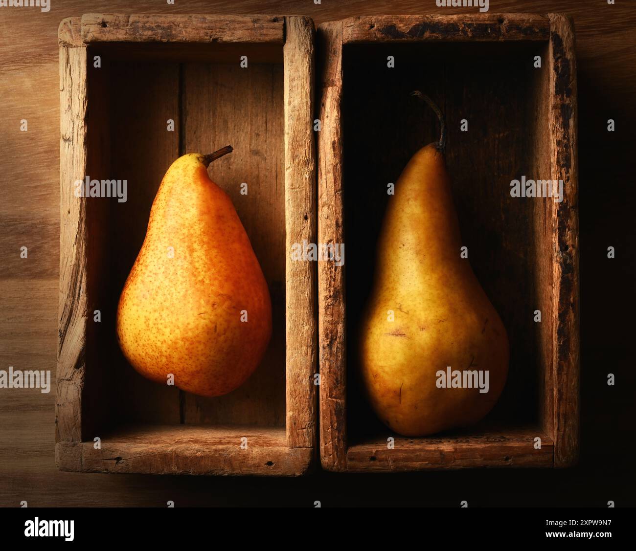 Two fruit boxes hi-res stock photography and images - Alamy