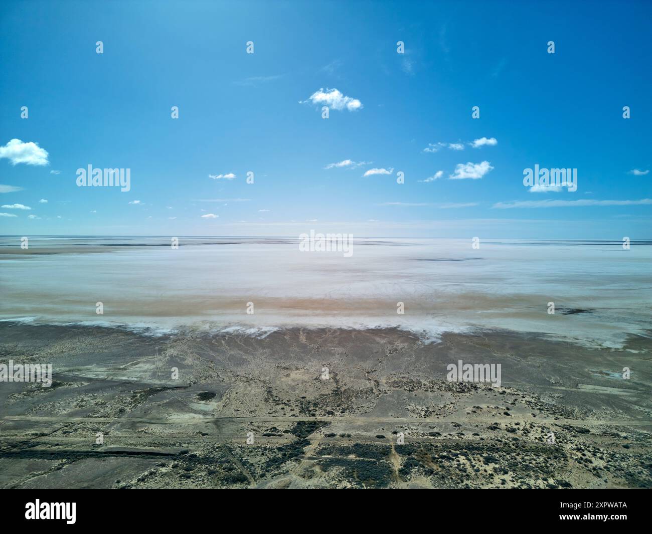 Person lake desert australia hi-res stock photography and images - Alamy