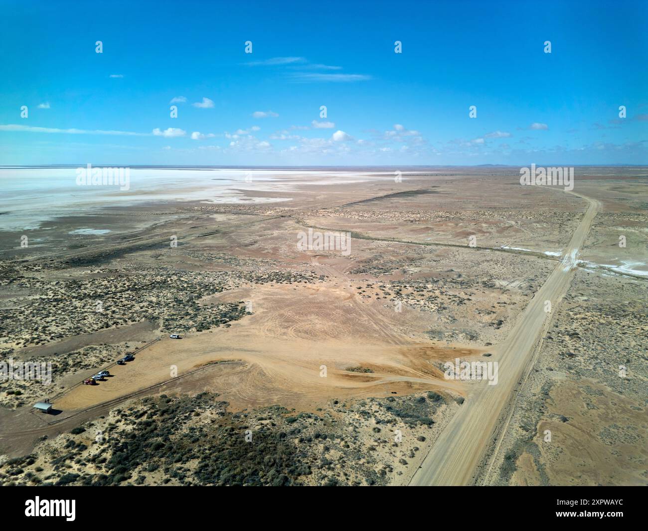Person lake desert australia hi-res stock photography and images - Alamy