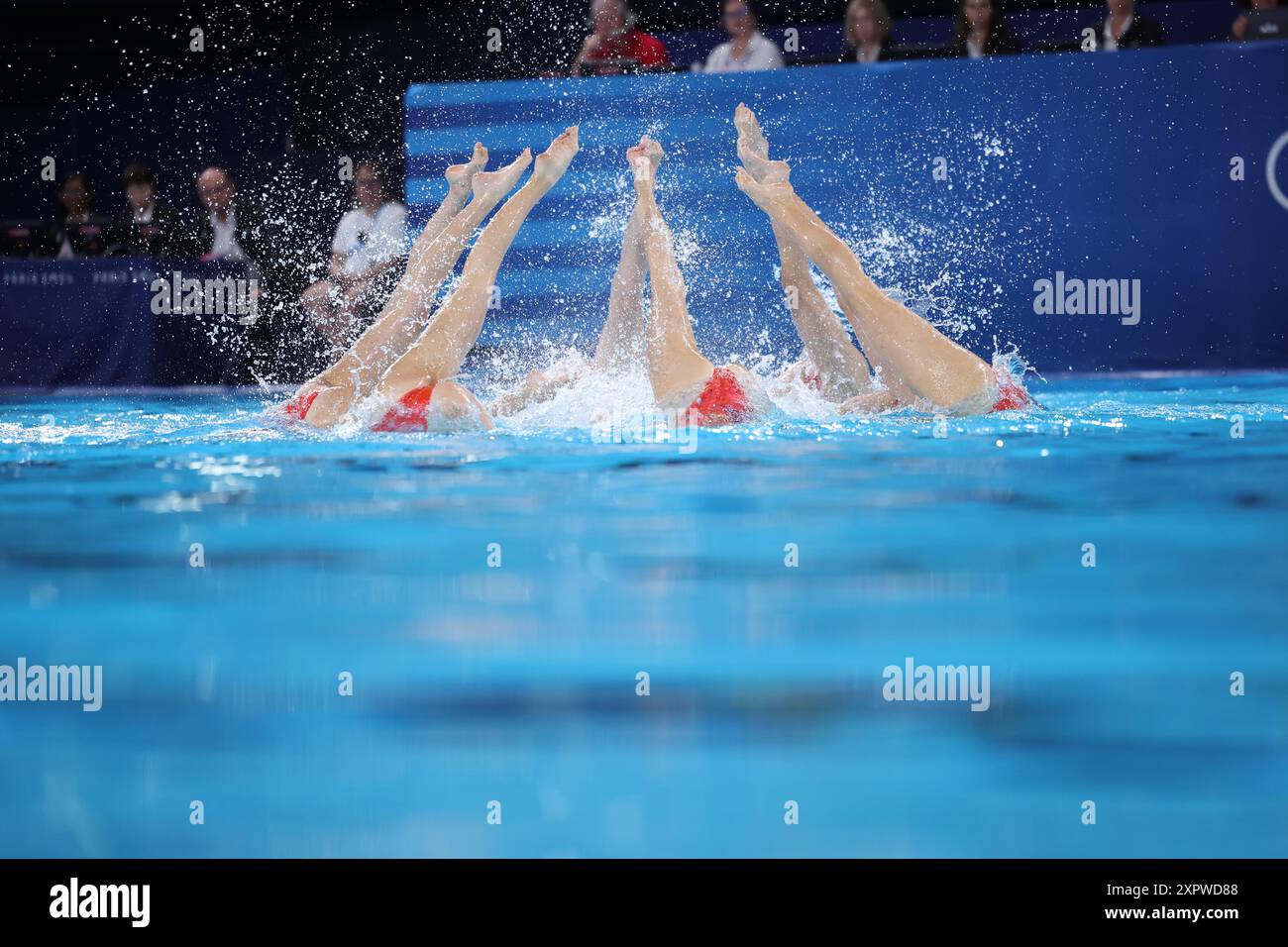**CHINESE MAINLAND, HONG KONG, MACAU AND TAIWAN OUT** China wins gold ...